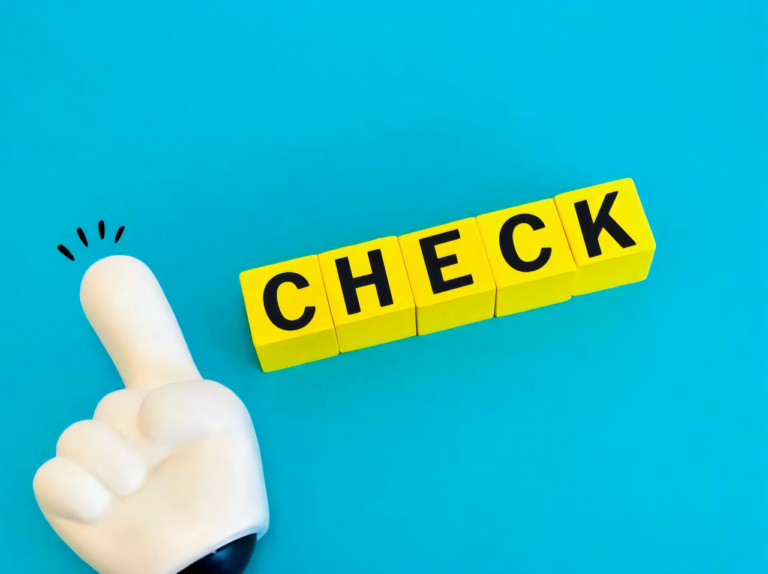 工事現場に警備員が必要な理由は？おもな業務内容や警備を依頼する際の注意点も解説 | SPDノート | 警備・防犯会社のSPD